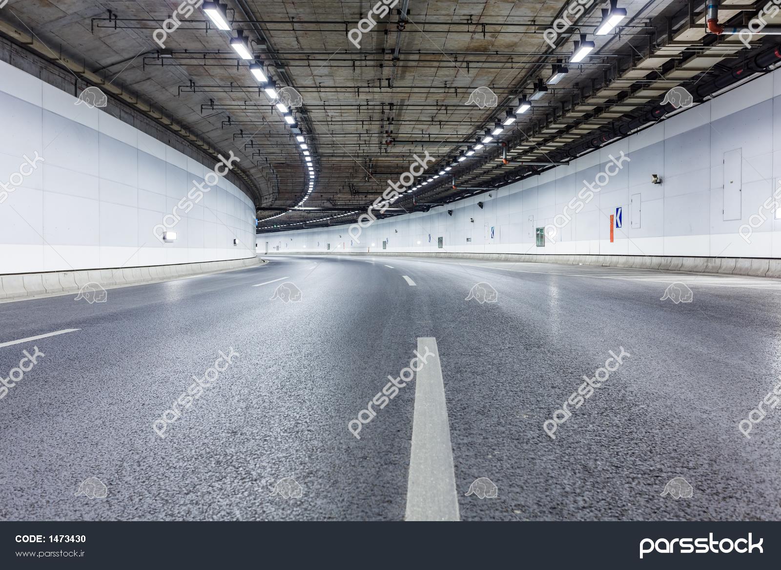 داخلی یک تونل شهری 1473430